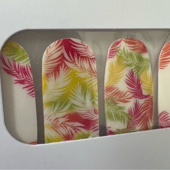 Color Street | Makeup | Color Street Frond Of You Retired | Poshmark